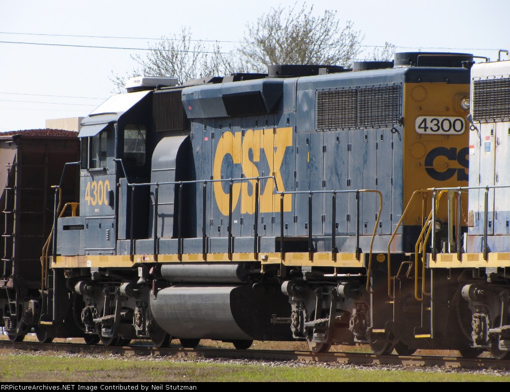 CSX 4300